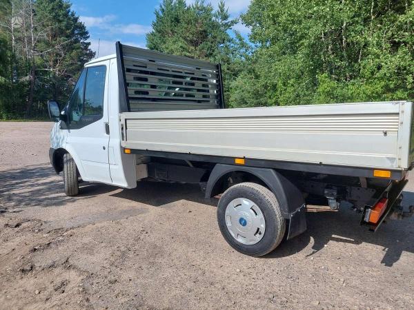 White Ford Transit 2008 in Klaipeda, with an engine capacity of 2.20 L and mileage of 256 thousand km for 4999 €, photo 6 on AUTOMOTO.COM.LV