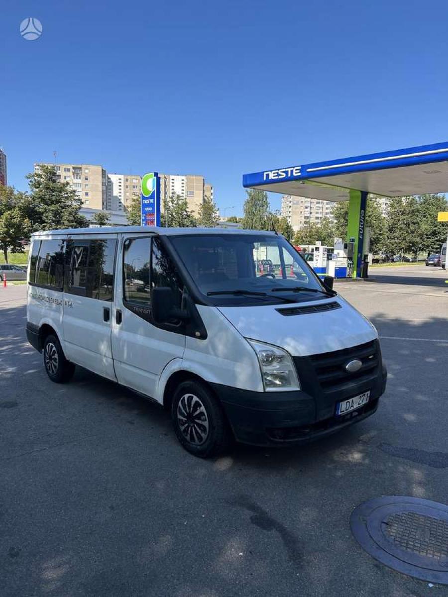 White Ford Transit 2008 in Vilnius, with an engine capacity of 2.20 L and mileage of 391 thousand km for 2300 €, photo 3 on AUTOMOTO.COM.LV