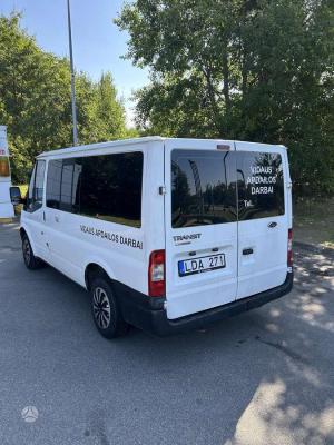 White Ford Transit 2008 in Vilnius, with an engine capacity of 2.20 L and mileage of 391 thousand km for 2300 €, photo 4 on AUTOMOTO.COM.LV