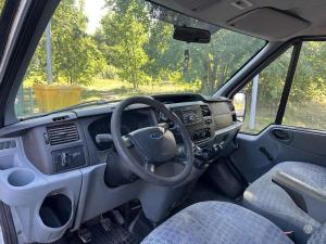 White Ford Transit 2008 in Vilnius, with an engine capacity of 2.20 L and mileage of 391 thousand km for 2300 €, photo 7 on AUTOMOTO.COM.LV