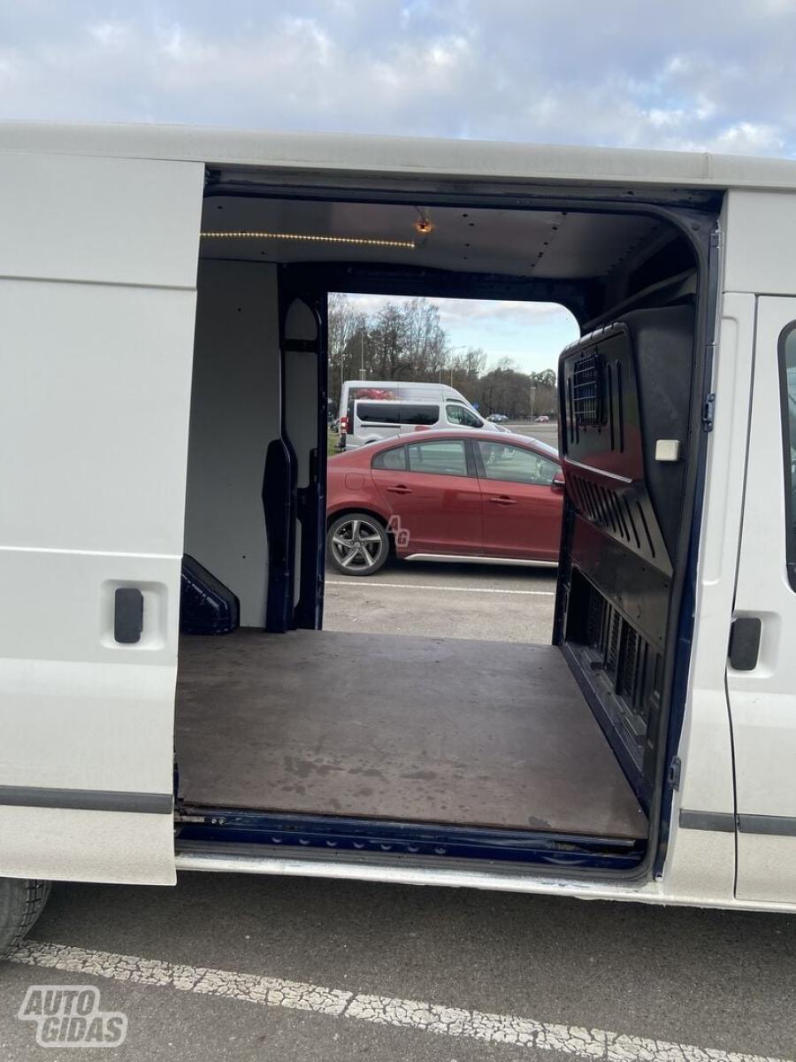 White Ford Transit 2008 in Klaipeda, with an engine capacity of 2.20 L and mileage of 160 thousand km for 1600 €, photo 4 on AUTOMOTO.COM.LV
