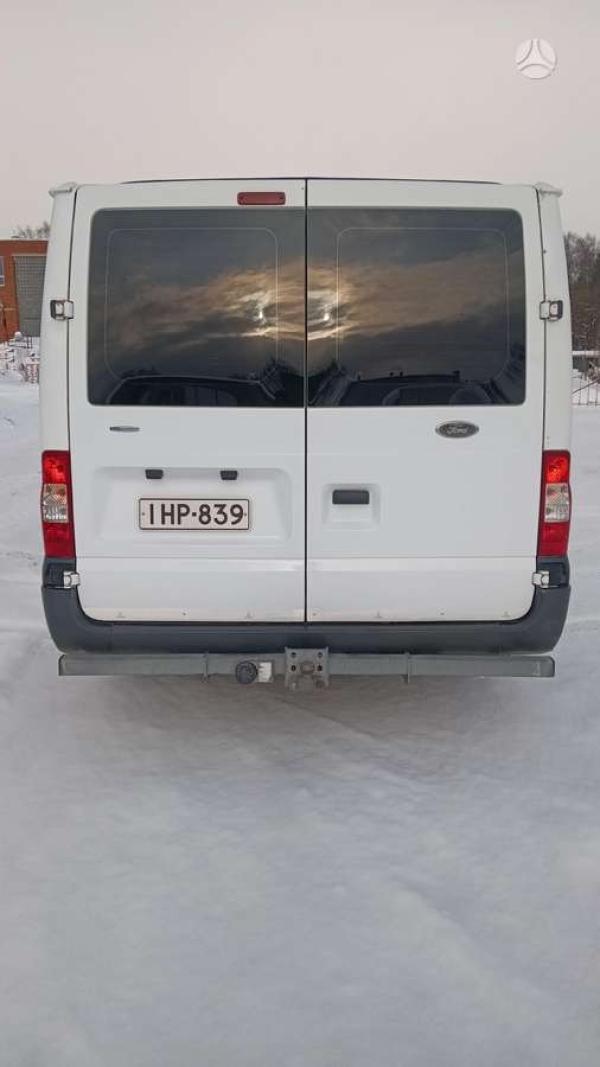 White Ford Transit 2009 in Radviliskis, with an engine capacity of 2.19 L and mileage of 274 thousand km for 3400 €, photo 4 on AUTOMOTO.COM.LV