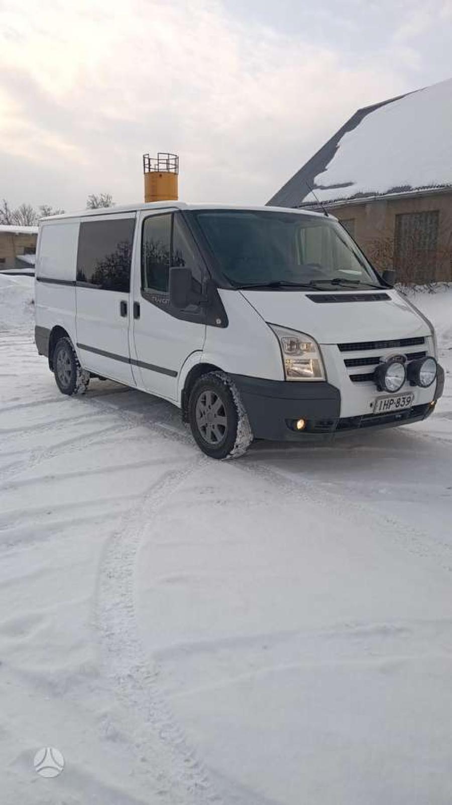 White Ford Transit 2009 in Radviliskis, with an engine capacity of 2.19 L and mileage of 274 thousand km for 3400 €, photo 9 on AUTOMOTO.COM.LV