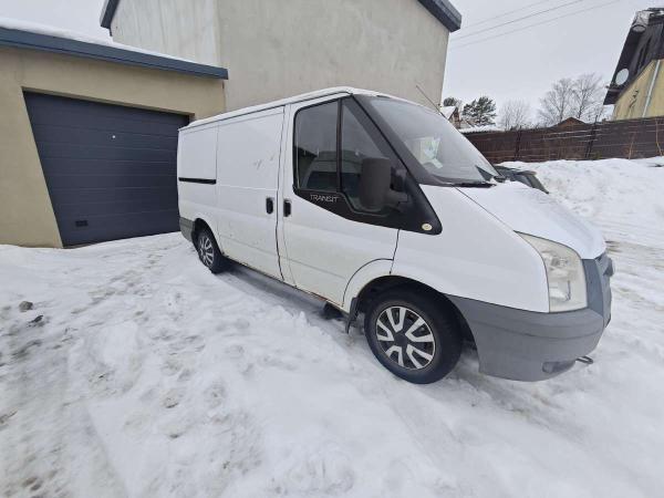 Balts Ford Transit 2009 Klaipėda, ar dzinēja tilpumu 2.20 L un nobraukumu 219 tūkst. km par 2500 €, foto 1 vietnē AUTOMOTO.COM.LV