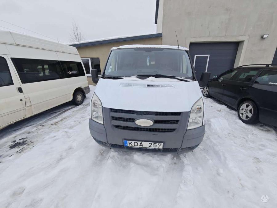 Balts Ford Transit 2009 Klaipėda, ar dzinēja tilpumu 2.20 L un nobraukumu 219 tūkst. km par 2500 €, foto 2 vietnē AUTOMOTO.COM.LV