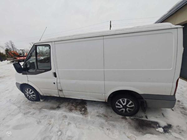 Balts Ford Transit 2009 Klaipėda, ar dzinēja tilpumu 2.20 L un nobraukumu 219 tūkst. km par 2500 €, foto 7 vietnē AUTOMOTO.COM.LV