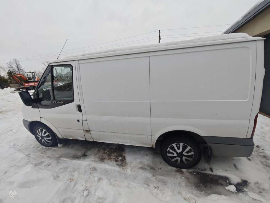 Balts Ford Transit 2009 Klaipėda, ar dzinēja tilpumu 2.20 L un nobraukumu 219 tūkst. km par 2500 €, foto 7 vietnē AUTOMOTO.COM.LV