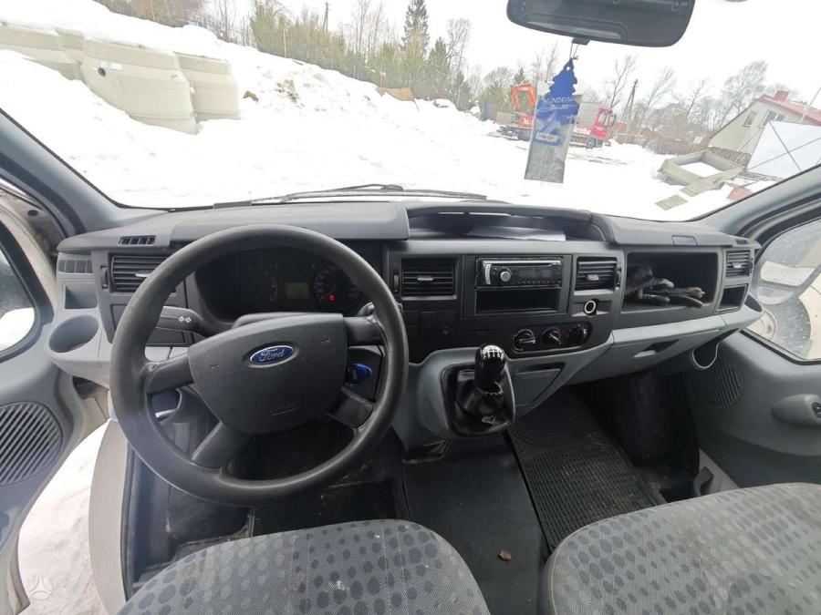 Balts Ford Transit 2009 Klaipėda, ar dzinēja tilpumu 2.20 L un nobraukumu 219 tūkst. km par 2500 €, foto 12 vietnē AUTOMOTO.COM.LV