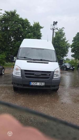 White Ford Transit 2009 in Vilnius, with an engine capacity of 2.40 L and mileage of 286 thousand km for 4700 €, photo 1 on AUTOMOTO.COM.LV