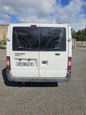 Balts Ford Transit 2009 Plungė, ar dzinēja tilpumu 2.20 L un nobraukumu 230 tūkst. km par 3500 €, foto 4 vietnē AUTOMOTO.COM.LV