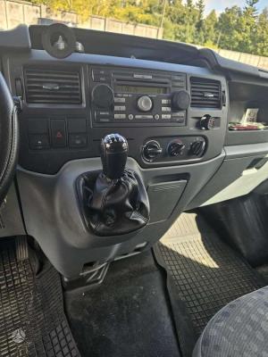 Balts Ford Transit 2009 Plungė, ar dzinēja tilpumu 2.20 L un nobraukumu 230 tūkst. km par 3500 €, foto 9 vietnē AUTOMOTO.COM.LV