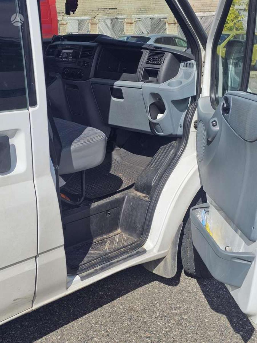 Balts Ford Transit 2009 Plungė, ar dzinēja tilpumu 2.20 L un nobraukumu 230 tūkst. km par 3500 €, foto 12 vietnē AUTOMOTO.COM.LV