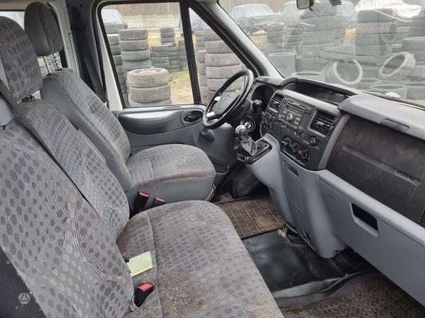Balts Ford Transit 2010 Kauņa, ar dzinēja tilpumu 2.20 L un nobraukumu 390 tūkst. km par 1400 €, foto 8 vietnē AUTOMOTO.COM.LV