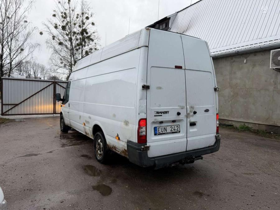 Balts Ford Transit 2010 Kauņa, ar dzinēja tilpumu 2.40 L un nobraukumu 381 tūkst. km par 2300 €, foto 2 vietnē AUTOMOTO.COM.LV