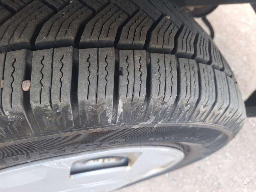 Balts Ford Transit 2010 Tauragė, ar dzinēja tilpumu 2.20 L un nobraukumu 210 tūkst. km par 5500 €, foto 6 vietnē AUTOMOTO.COM.LV
