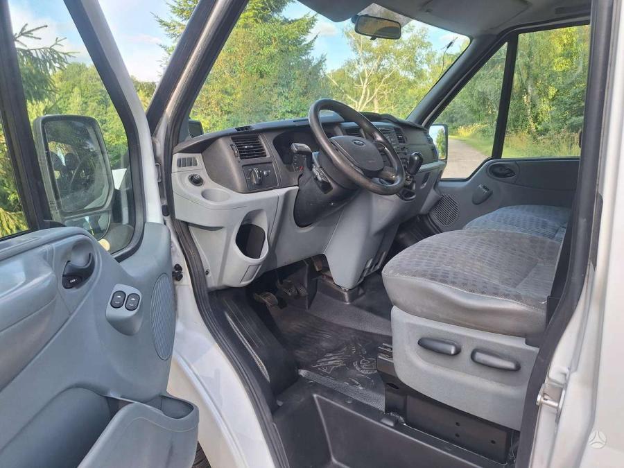 Balts Ford Transit 2010 Tauragė, ar dzinēja tilpumu 2.20 L un nobraukumu 210 tūkst. km par 5500 €, foto 11 vietnē AUTOMOTO.COM.LV