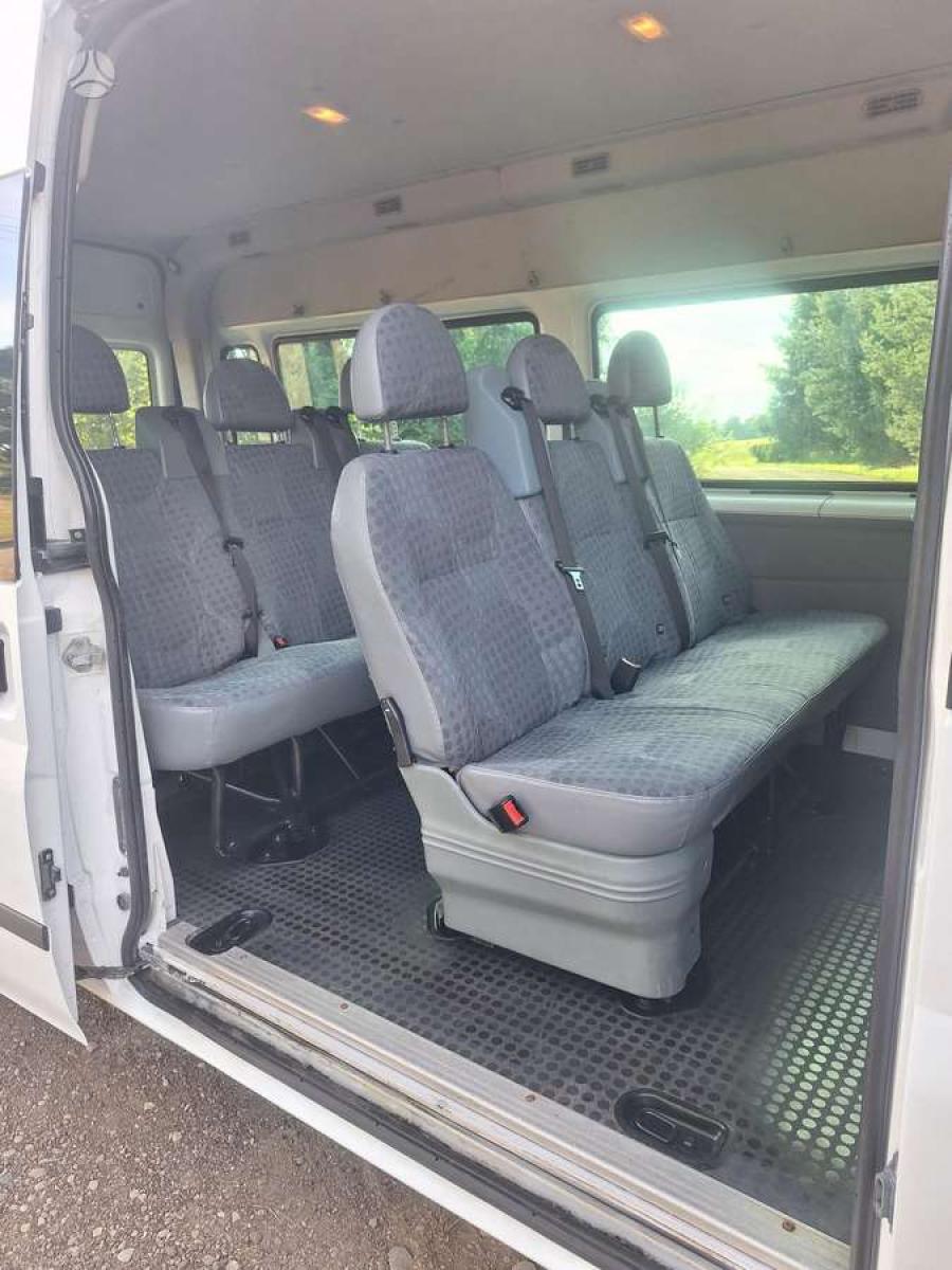 Balts Ford Transit 2010 Tauragė, ar dzinēja tilpumu 2.20 L un nobraukumu 210 tūkst. km par 5500 €, foto 13 vietnē AUTOMOTO.COM.LV