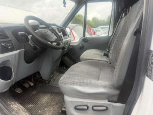 Balts Ford Transit 2010 Kauņa, ar dzinēja tilpumu 2.40 L un nobraukumu 421 tūkst. km par 1900 €, foto 9 vietnē AUTOMOTO.COM.LV
