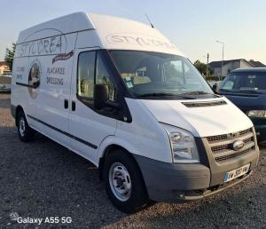 White Ford Transit 2010 in Silale, with an engine capacity of 2.20 L and mileage of 202 thousand km for 3800 €, photo 7 on AUTOMOTO.COM.LV