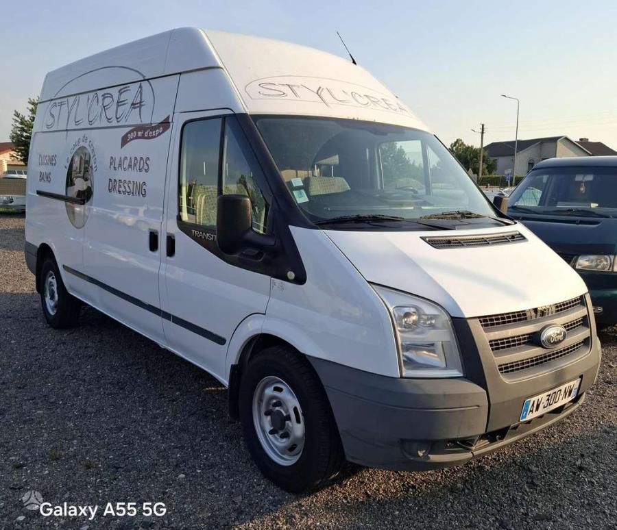 White Ford Transit 2010 in Silale, with an engine capacity of 2.20 L and mileage of 202 thousand km for 3800 €, photo 7 on AUTOMOTO.COM.LV