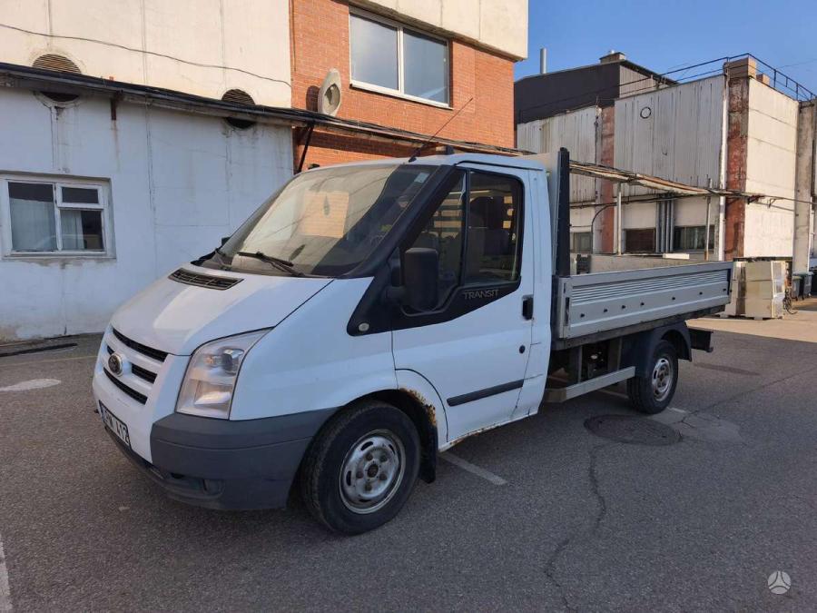 Balts Ford Transit 2011 Viļņa, ar dzinēja tilpumu 2.20 L un nobraukumu 194 tūkst. km par 4500 €, foto 1 vietnē AUTOMOTO.COM.LV