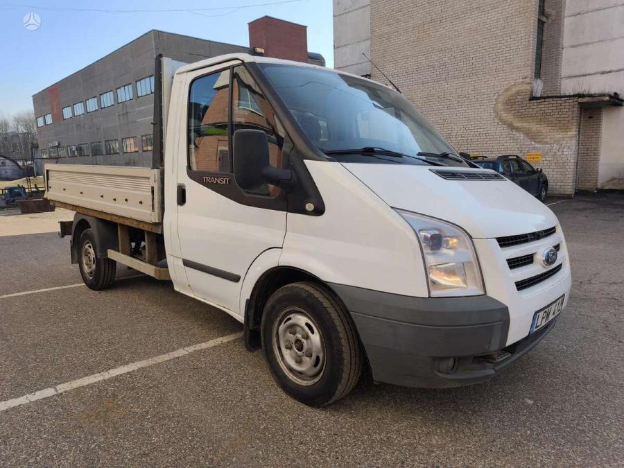 Balts Ford Transit 2011 Viļņa, ar dzinēja tilpumu 2.20 L un nobraukumu 194 tūkst. km par 4500 €, foto 4 vietnē AUTOMOTO.COM.LV