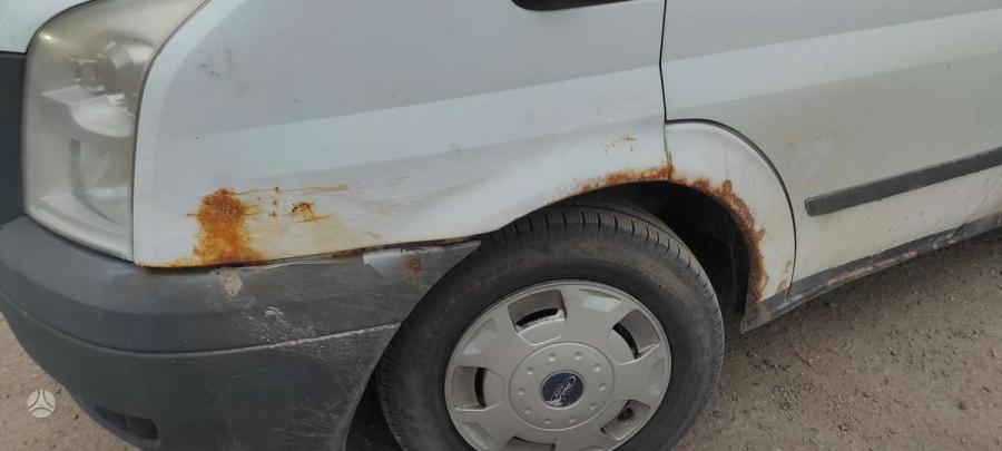 Balts Ford Transit 2011 Anykščiai, ar dzinēja tilpumu 2.20 L un nobraukumu 420 tūkst. km par 1500 €, foto 6 vietnē AUTOMOTO.COM.LV