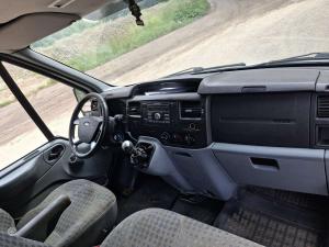 White Ford Transit 2011 in Vilnius, with an engine capacity of 2.20 L and mileage of 527 thousand km for 2950 €, photo 9 on AUTOMOTO.COM.LV