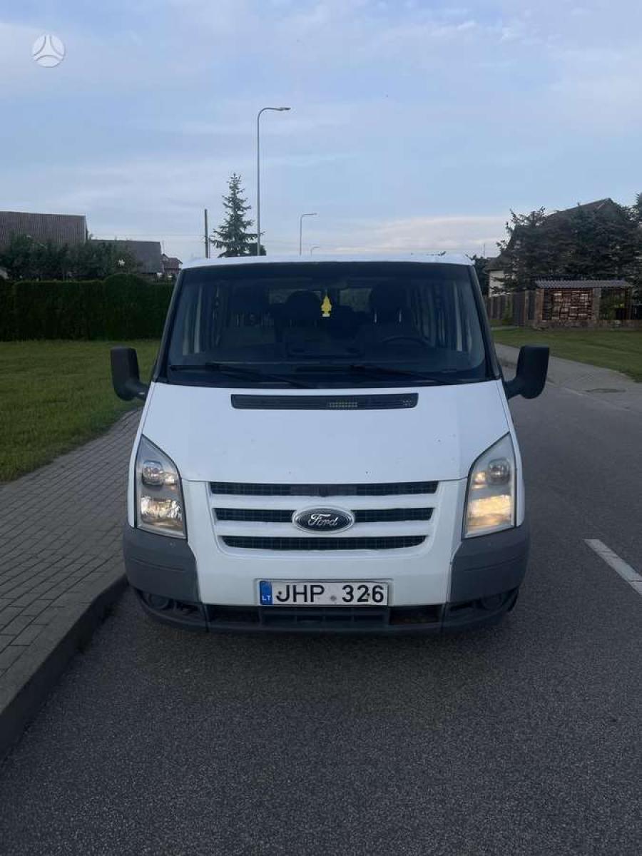 White Ford Transit 2011 in Plunge, with an engine capacity of 2.20 L and mileage of 310 thousand km for 1800 €, photo 3 on AUTOMOTO.COM.LV