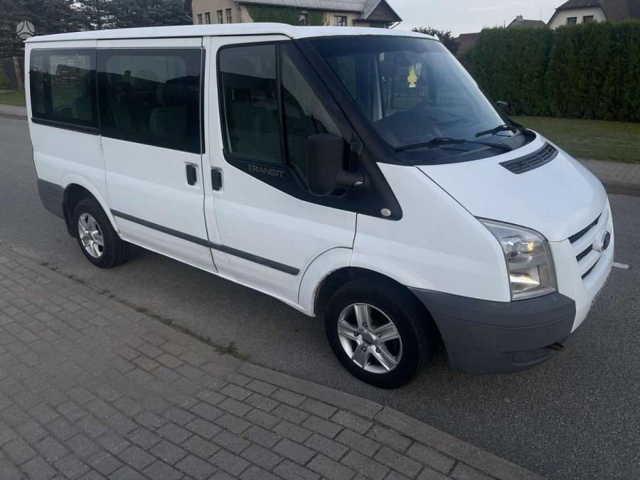 White Ford Transit 2011 in Plunge, with an engine capacity of 2.20 L and mileage of 310 thousand km for 1800 €, photo 4 on AUTOMOTO.COM.LV