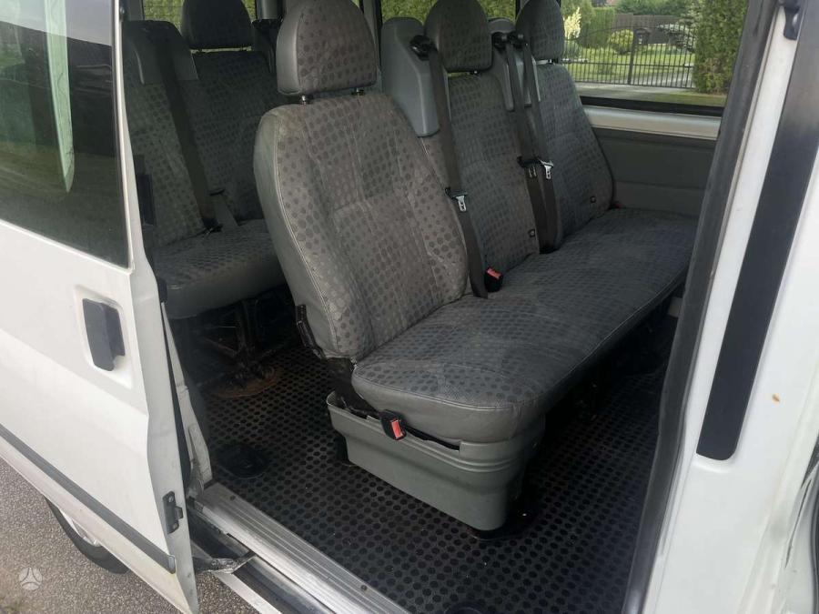 White Ford Transit 2011 in Plunge, with an engine capacity of 2.20 L and mileage of 310 thousand km for 1800 €, photo 6 on AUTOMOTO.COM.LV