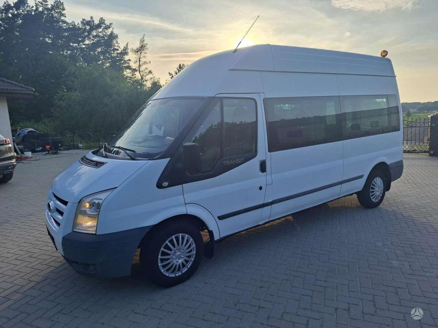 Balts Ford Transit 2011 Šilutė, ar dzinēja tilpumu 2.20 L un nobraukumu 297 tūkst. km par 6700 €, foto 4 vietnē AUTOMOTO.COM.LV