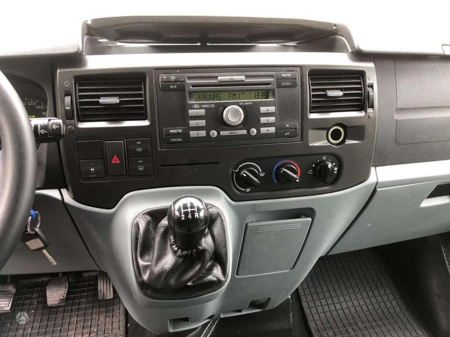 Balts Ford Transit 2011 Kauņa, ar dzinēja tilpumu 2.20 L un nobraukumu 189 tūkst. km par 5650 €, foto 5 vietnē AUTOMOTO.COM.LV
