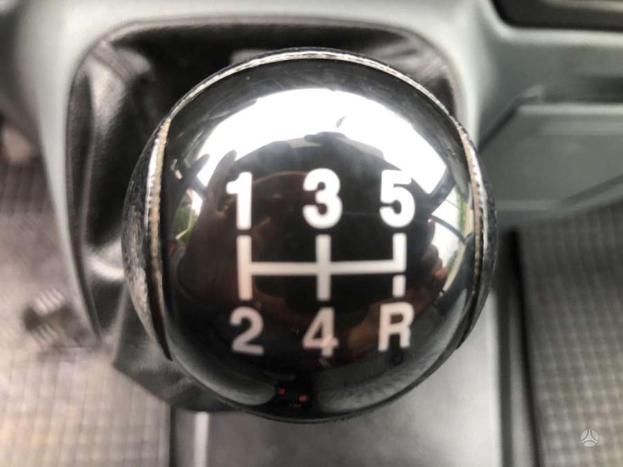 Balts Ford Transit 2011 Kauņa, ar dzinēja tilpumu 2.20 L un nobraukumu 189 tūkst. km par 5650 €, foto 8 vietnē AUTOMOTO.COM.LV