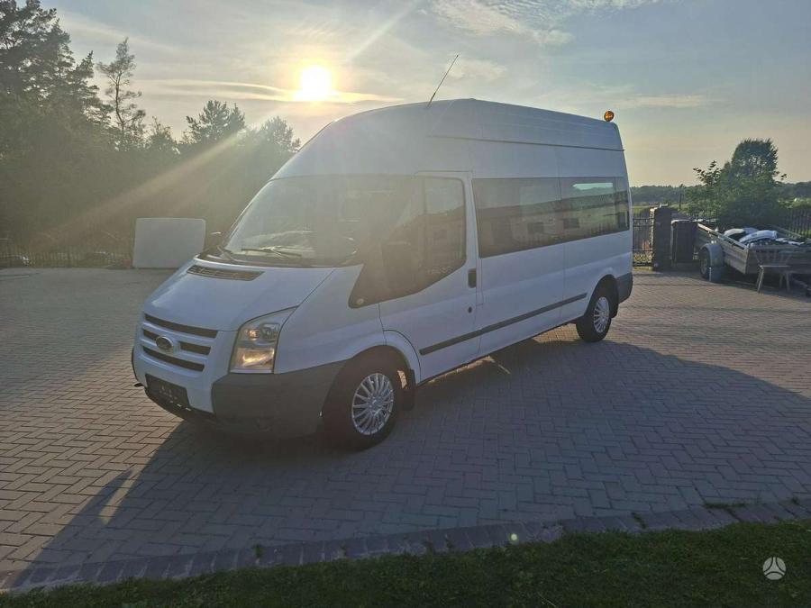 Balts Ford Transit 2011 Šilutė, ar dzinēja tilpumu 2.20 L un nobraukumu 296 tūkst. km par 6550 €, foto 4 vietnē AUTOMOTO.COM.LV