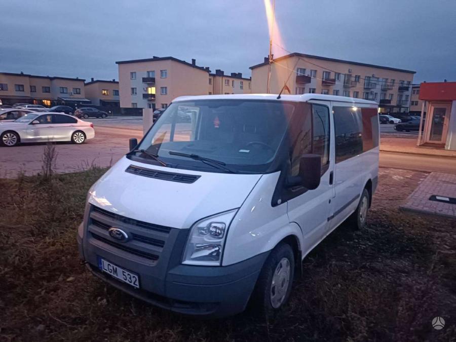 Balts Ford Transit 2012 Kauņa, ar dzinēja tilpumu 2.20 L un nobraukumu 200 tūkst. km par 5750 €, foto 1 vietnē AUTOMOTO.COM.LV