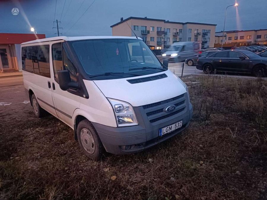 Balts Ford Transit 2012 Kauņa, ar dzinēja tilpumu 2.20 L un nobraukumu 200 tūkst. km par 5750 €, foto 2 vietnē AUTOMOTO.COM.LV