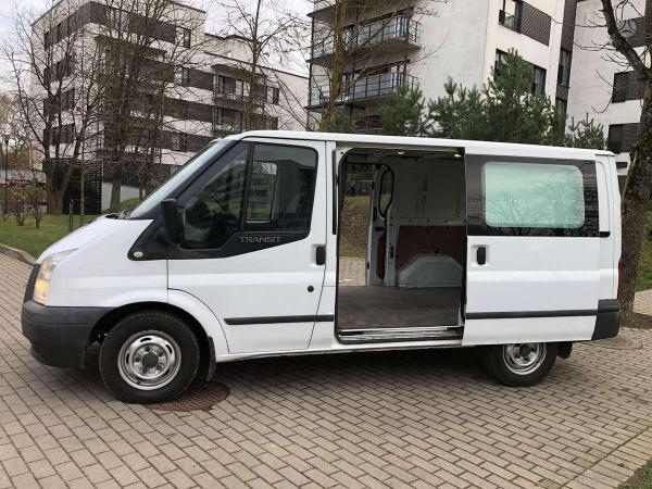 White Ford Transit 2012 in Kaunas, with an engine capacity of 2.20 L and mileage of 206 thousand km for 4900 €, photo 2 on AUTOMOTO.COM.LV