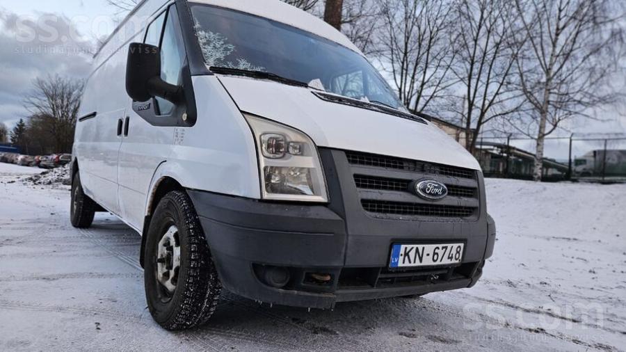 White Ford Transit 2012 in Riga, with an engine capacity of 2.20 L and mileage of 333 thousand km for 4250 €, photo 4 on AUTOMOTO.COM.LV