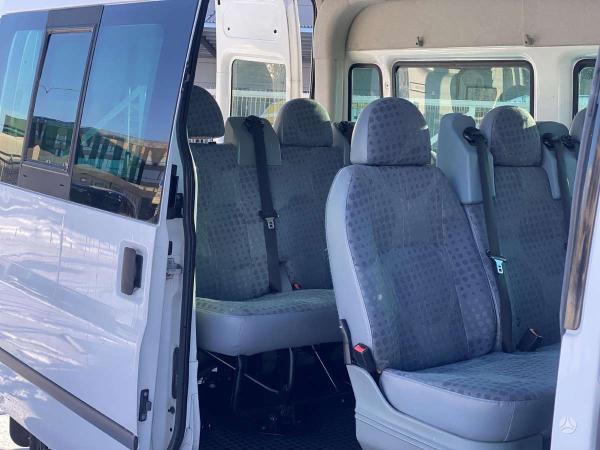 Balts Ford Transit 2012 Kauņa, ar dzinēja tilpumu 2.20 L un nobraukumu 222 tūkst. km par 8200 €, foto 2 vietnē AUTOMOTO.COM.LV
