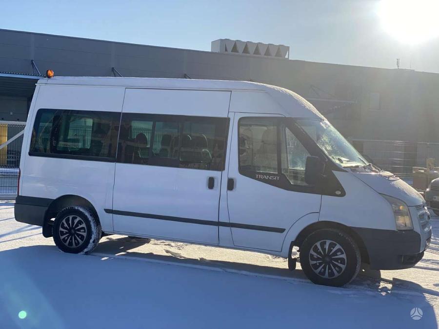 Balts Ford Transit 2012 Kauņa, ar dzinēja tilpumu 2.20 L un nobraukumu 222 tūkst. km par 8200 €, foto 5 vietnē AUTOMOTO.COM.LV