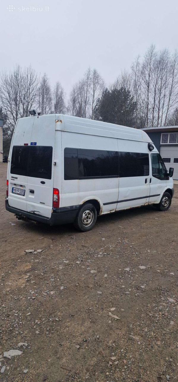 White Ford Transit 2012 in Vilnius, with an engine capacity of 2.20 L and mileage of 399 thousand km for 3400 €, photo 5 on AUTOMOTO.COM.LV