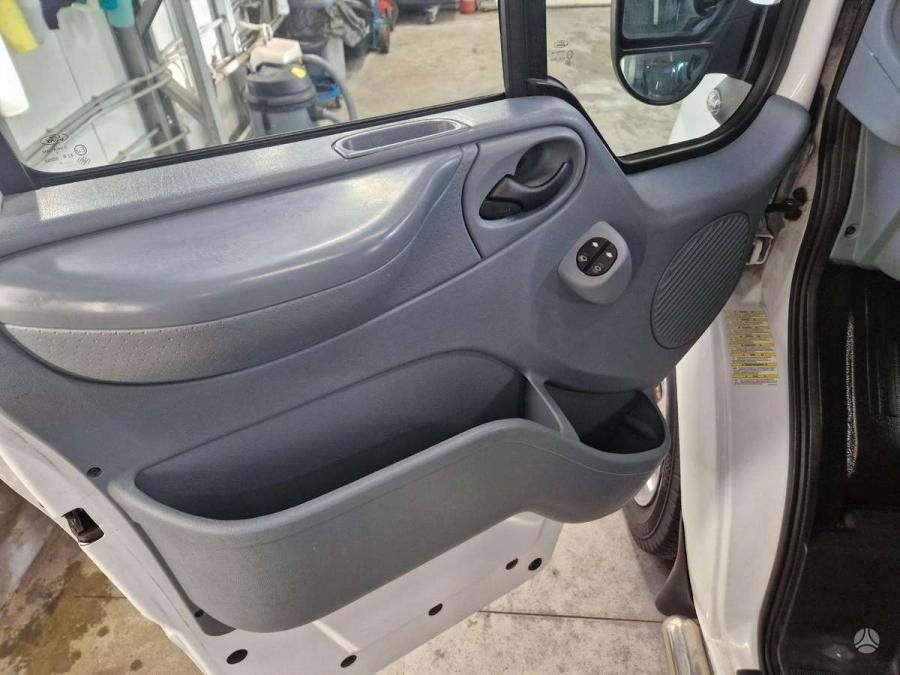 Balts Ford Transit 2012 Kauņa, ar dzinēja tilpumu 0.00 L un nobraukumu 216 tūkst. km par 5600 €, foto 9 vietnē AUTOMOTO.COM.LV