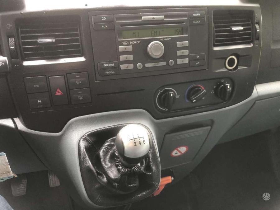 Balts Ford Transit 2012 Kauņa, ar dzinēja tilpumu 2.20 L un nobraukumu 218 tūkst. km par 5700 €, foto 5 vietnē AUTOMOTO.COM.LV