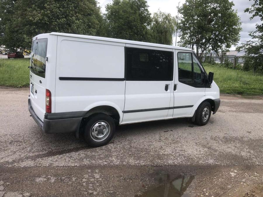 White Ford Transit 2012 in Kaunas, with an engine capacity of 2.20 L and mileage of 207 thousand km for 3400 €, photo 3 on AUTOMOTO.COM.LV