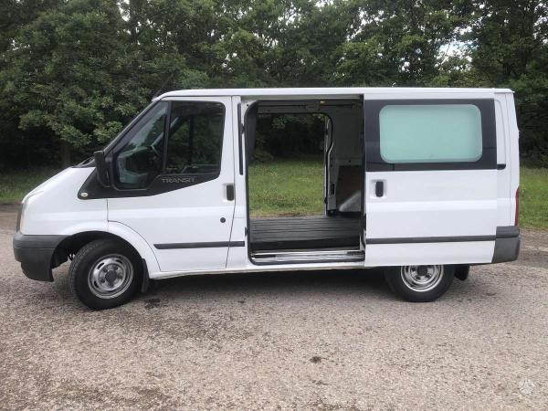 White Ford Transit 2012 in Kaunas, with an engine capacity of 2.20 L and mileage of 207 thousand km for 3400 €, photo 6 on AUTOMOTO.COM.LV