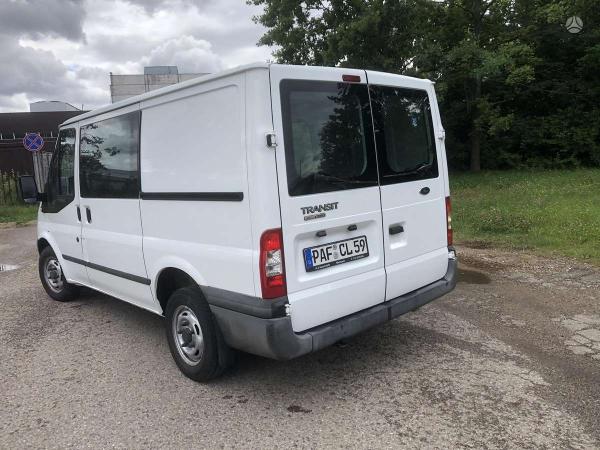 White Ford Transit 2012 in Kaunas, with an engine capacity of 2.20 L and mileage of 207 thousand km for 3400 €, photo 8 on AUTOMOTO.COM.LV