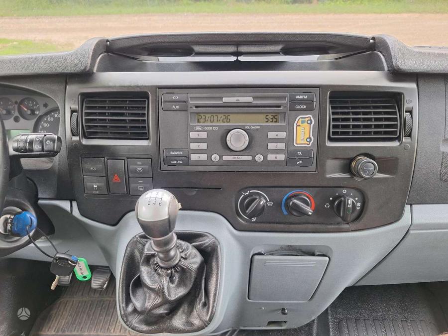 Balts Ford Transit 2012 Tauragė, ar dzinēja tilpumu 2.20 L un nobraukumu 200 tūkst. km par 5200 €, foto 10 vietnē AUTOMOTO.COM.LV