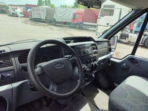 White Ford Transit 2012 in Vilnius, with an engine capacity of 2.20 L and mileage of 464 thousand km for 3300 €, photo 8 on AUTOMOTO.COM.LV