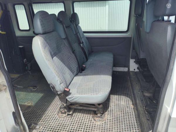 Balts Ford Transit 2012 Viļņa, ar dzinēja tilpumu 2.20 L un nobraukumu 464 tūkst. km par 3300 €, foto 9 vietnē AUTOMOTO.COM.LV